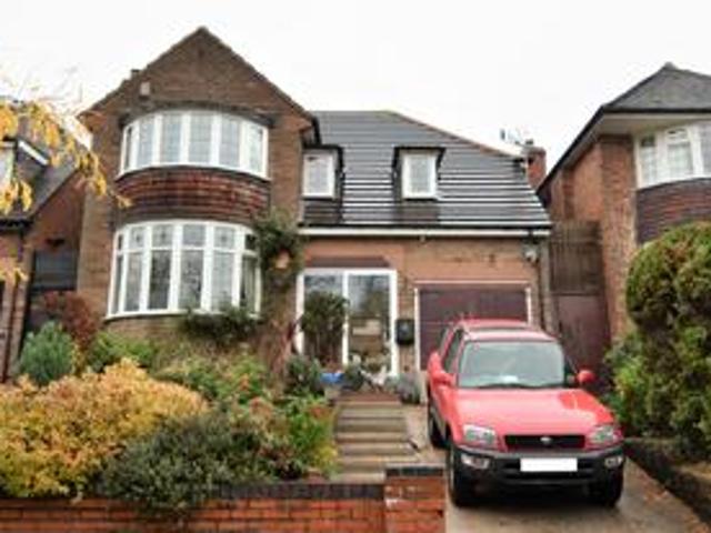 4 Bedrooms Detached house for sale in Rednal Road, Kings Norton, Birmingham B38