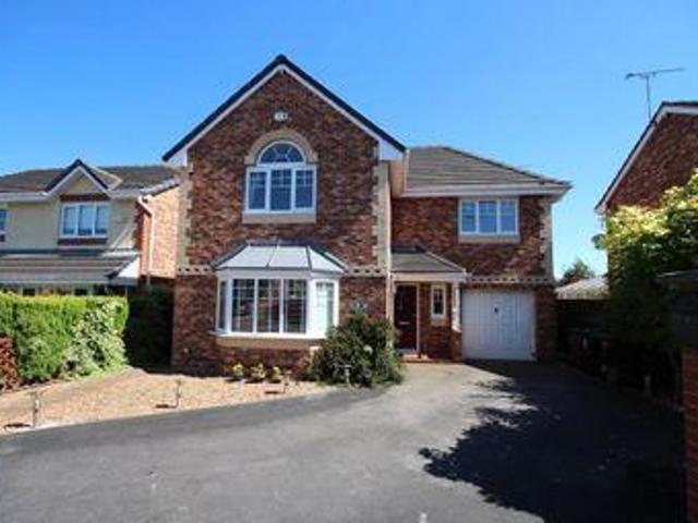 4 Bedrooms Detached house for sale in Redwood Close, Woodlesford, Leeds, West Yorkshire LS26
