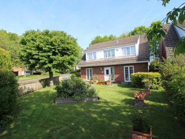 4 Bedrooms Detached house for sale in Reed Field, Bamber Bridge, Preston PR5