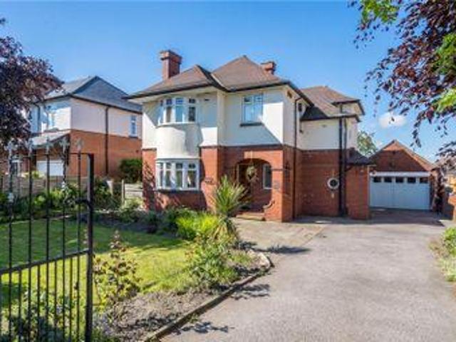 4 Bedrooms Detached house for sale in Rein Road, Tingley, Wakefield, West Yorkshire WF3