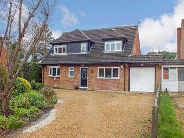 4 Bedrooms Detached house for sale in River Close, Little Paxton, St. Neots PE19