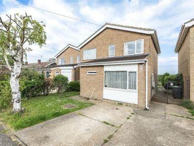 4 Bedrooms Detached house for sale in Rooktree Way, Haynes, Bedford MK45