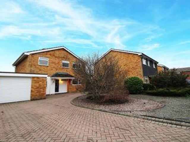 4 Bedrooms Detached house for sale in Rosemary Drive, Bromham MK43