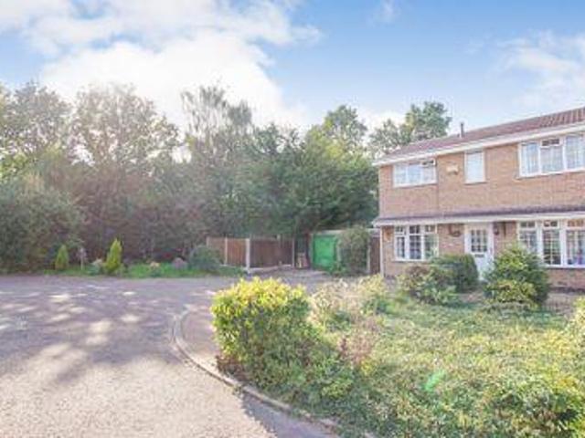 4 Bedrooms Detached house for sale in St. Bridgets Close, Fearnhead WA2