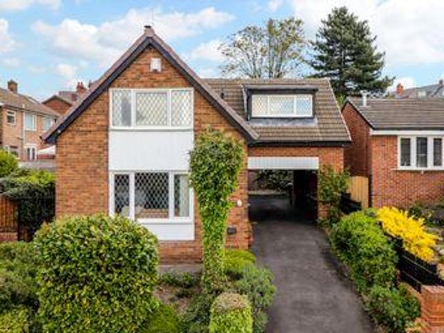 4 Bedrooms Detached house for sale in St Johns Croft, St Johns, Wakefield WF1
