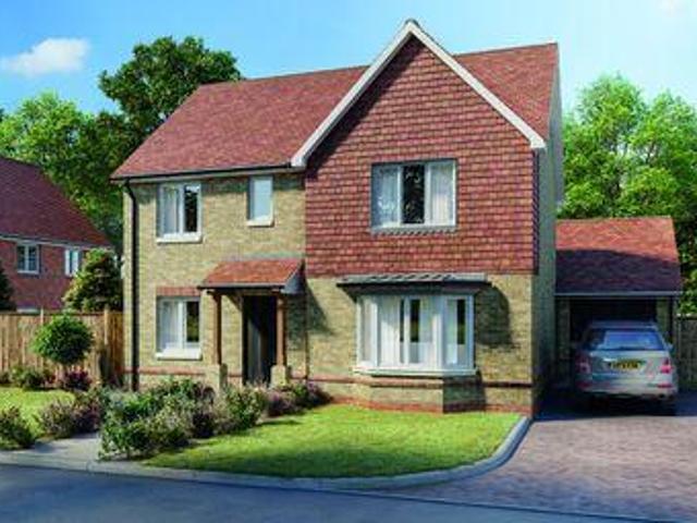 4 Bedrooms Detached house for sale in Stane Street, Pulborough RH20