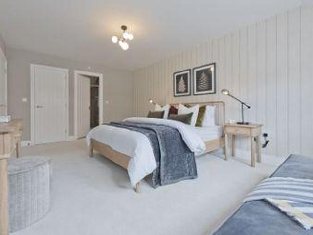 4 Bedrooms Detached house for sale in Stane Street, Pulborough RH20
