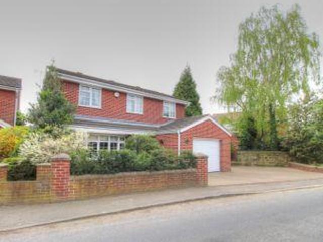 4 Bedrooms Detached house for sale in Station Road, Ackworth, Pontefract WF7