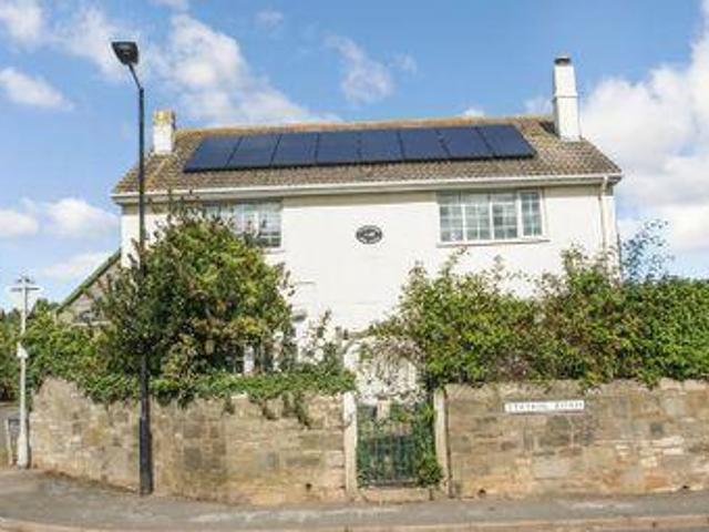 4 Bedrooms Detached house for sale in Station Road, Norton, Doncaster DN6