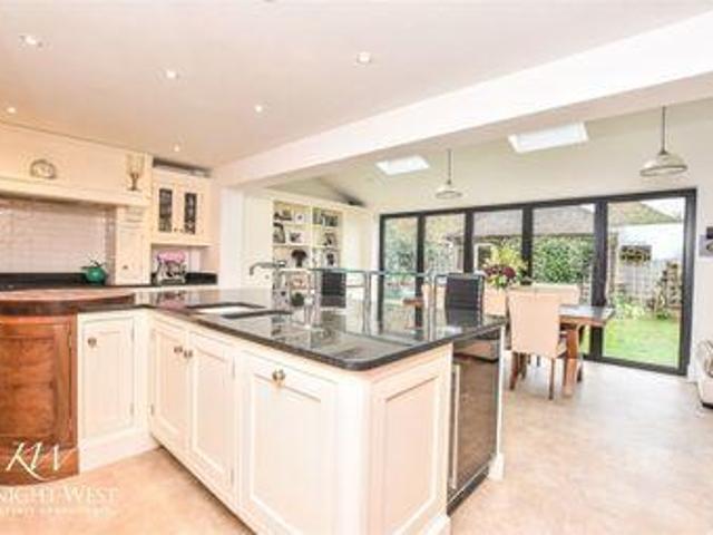 4 Bedrooms Detached house for sale in Stoneleigh Park, Colchester, Essex CO3
