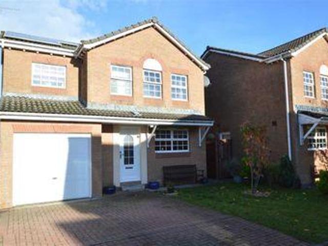 4 Bedrooms Detached house for sale in Strathconon Gardens, East Kilbride, Glasgow G75