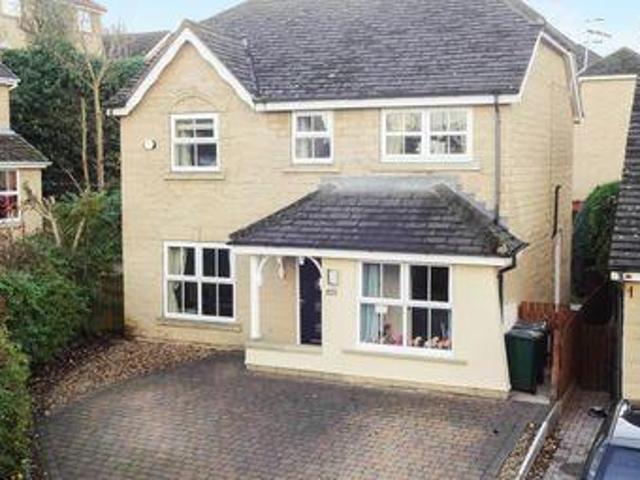 4 Bedrooms Detached house for sale in Strafford Way, Apperley Bridge, Bradford BD10