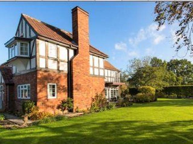 4 Bedrooms Detached house for sale in Strensall Road, Earswick, York YO32