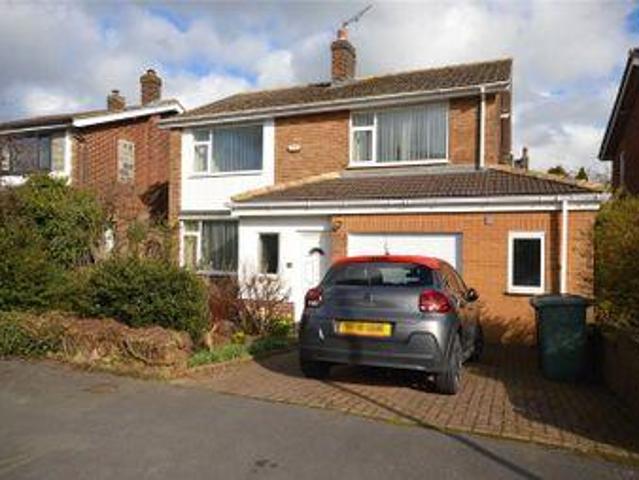 4 Bedrooms Detached house for sale in Strickland Avenue, Leeds, West Yorkshire LS17