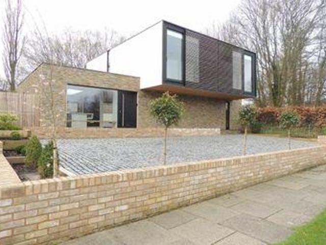 4 Bedrooms Detached house for sale in Strines Road, Marple, Stockport SK6