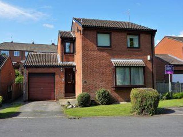 4 Bedrooms Detached house for sale in Summerhill Place, Leeds LS8