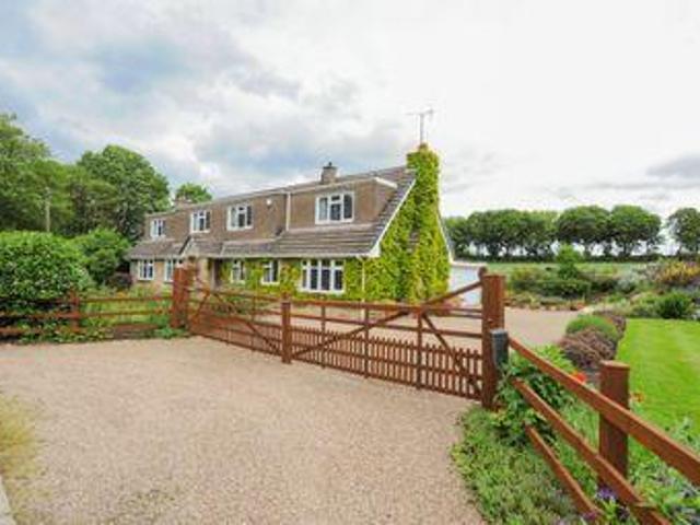 4 Bedrooms Detached house for sale in Sutton Spring Wood, Temple Normanton, Chesterfield S42