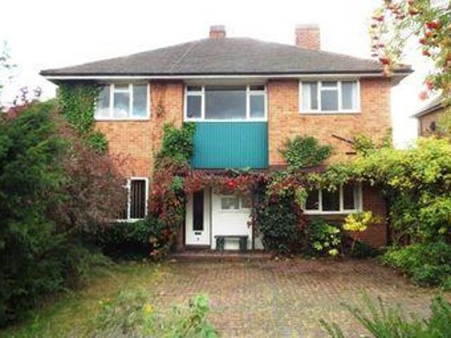 4 Bedrooms Detached house for sale in Sandringham Drive, Bramcote, Nottingham, Nottinghamshire NG9