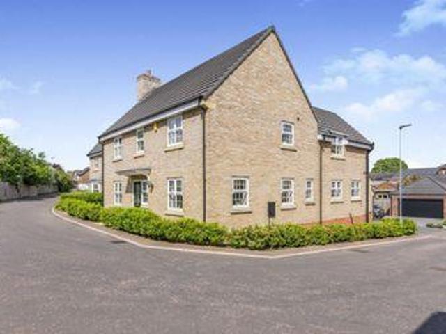 4 Bedrooms Detached house for sale in Scholars Chase, Wakefield WF2