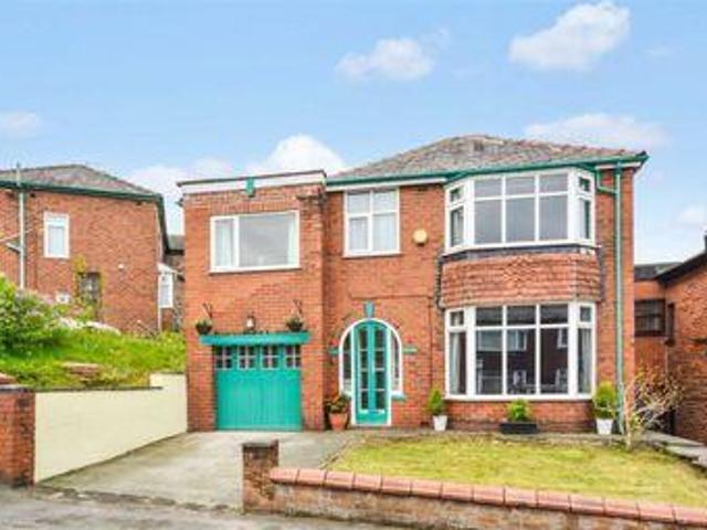 4 Bedrooms Detached house for sale in Scott Road, Prestwich M25