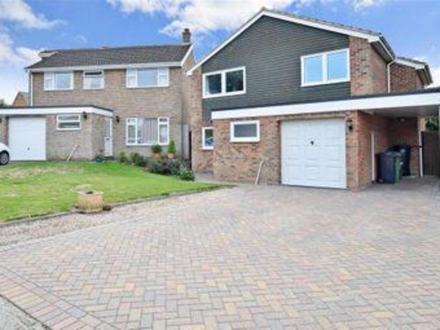 4 Bedrooms Detached house for sale in Sevington Park, Maidstone, Kent ME15