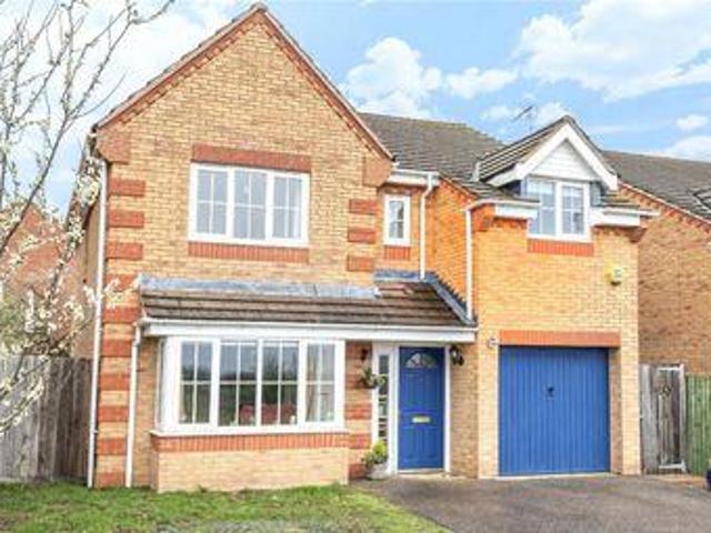 4 Bedrooms Detached house for sale in Shackleton Close, Shortstown, Bedford MK42