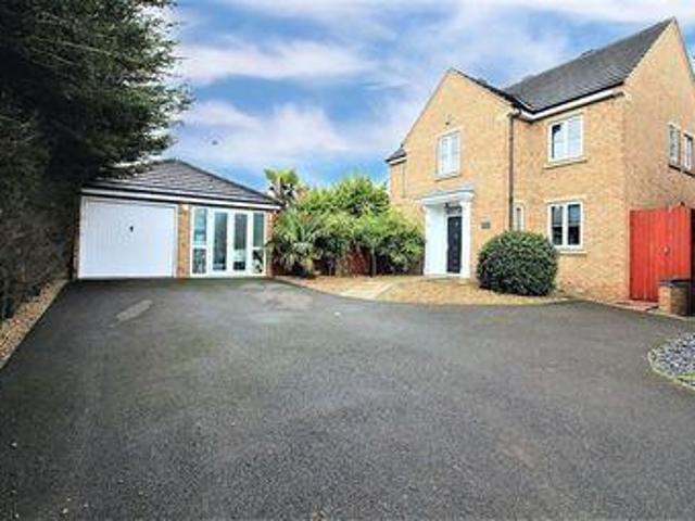 4 Bedrooms Detached house for sale in Sheffield Road, Woodhouse Mill, Sheffield S13