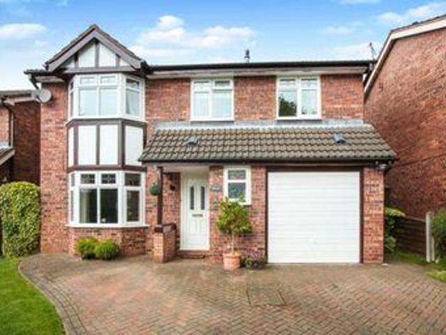 4 Bedrooms Detached house for sale in Shepherds Fold Drive, Winsford, Cheshire CW7