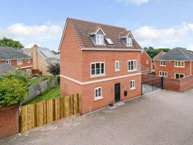 4 Bedrooms Detached house for sale in Short Street, Dickens Heath, Shirley, Solihull B90