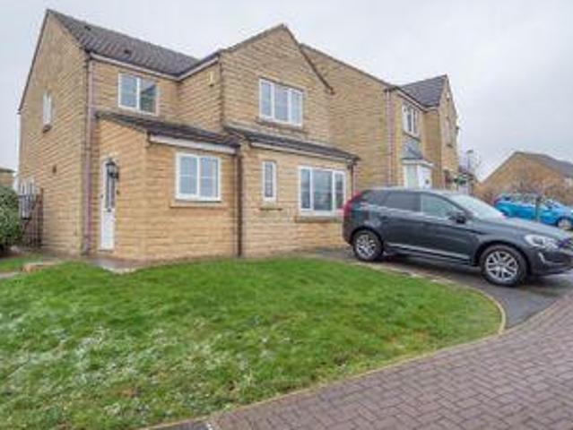 4 Bedrooms Detached house for sale in Shrike Close, Bradford BD6