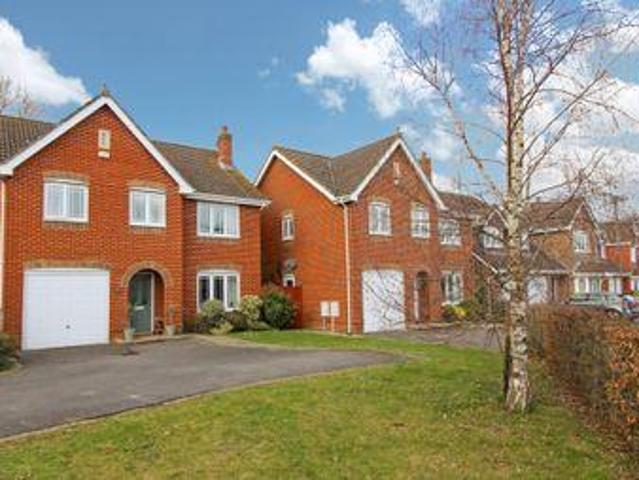 4 Bedrooms Detached house for sale in Six Acres, Slinfold, Horsham RH13