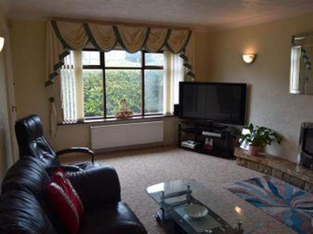 4 Bedrooms Detached house for sale in Slack End, Buttershaw, Bradford BD6