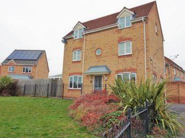 4 Bedrooms Detached house for sale in Slade Close, Leicester LE3