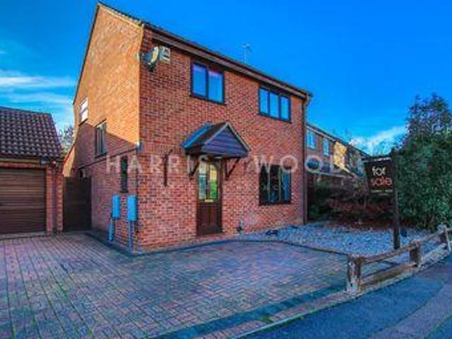 4 Bedrooms Detached house for sale in Spindle Wood, Highwoods, Colchester CO4