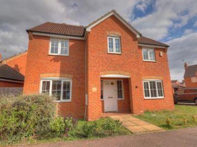 4 Bedrooms Detached house for sale in Spriggs Close, Clapham, Bedford MK41