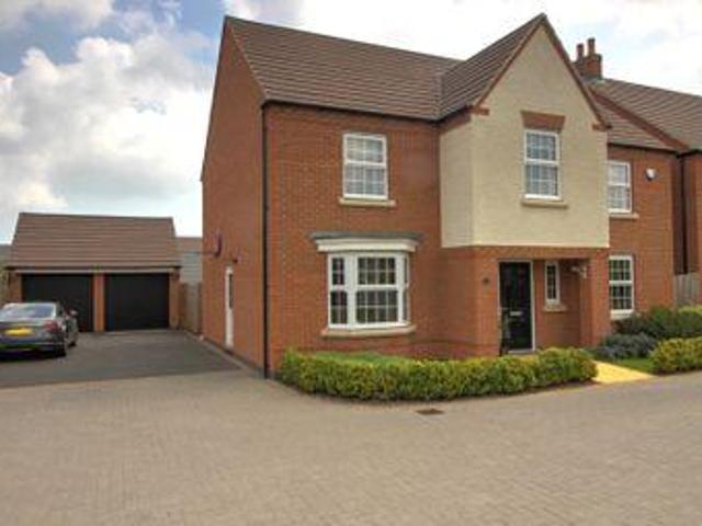 4 Bedrooms Detached house for sale in Springwell Lane, Whetstone, Leicester LE8