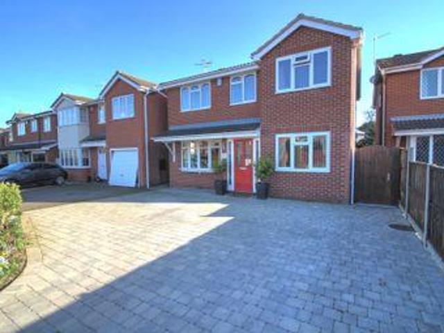 4 Bedrooms Detached house for sale in Squirrel Close, Narborough, Leicester LE19