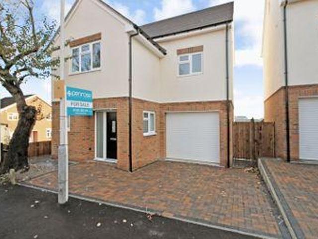 4 Bedrooms Detached house for sale in Taunton Avenue, Luton LU2