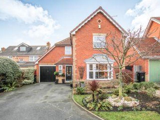 4 Bedrooms Detached house for sale in The Wickets, Colton LS15