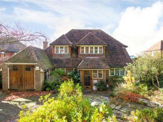 4 Bedrooms Detached house for sale in The Green, Hove, East Sussex BN3