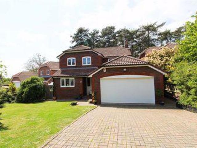 4 Bedrooms Detached house for sale in The Links, St Leonards On Sea, East Sussex TN38