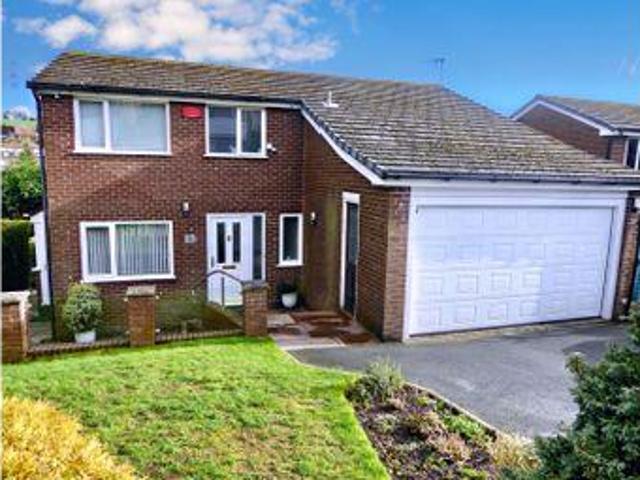 4 Bedrooms Detached house for sale in The Meadows, Oldham OL4