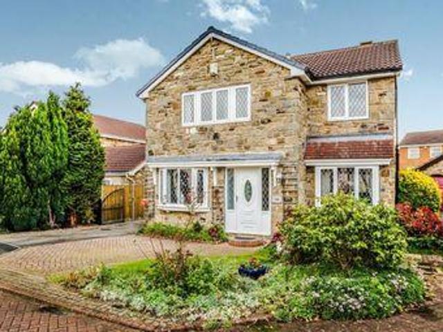 4 Bedrooms Detached house for sale in The Mount, Wrenthorpe, Wakefield, West Yorkshire WF2