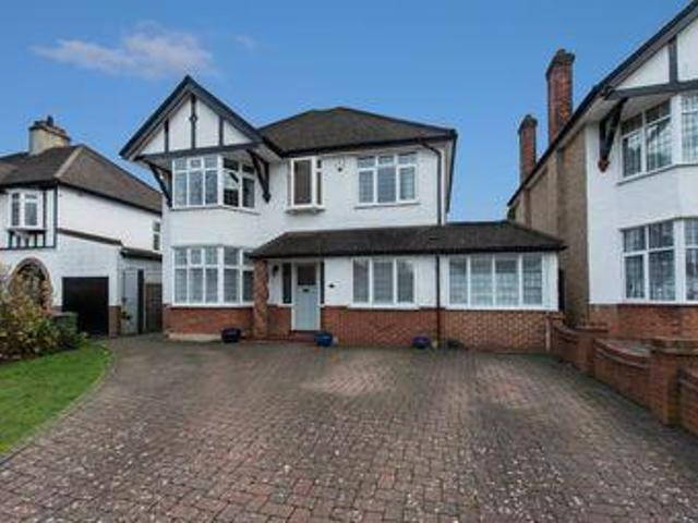 4 Bedrooms Detached house for sale in The Newlands, Wallington SM6