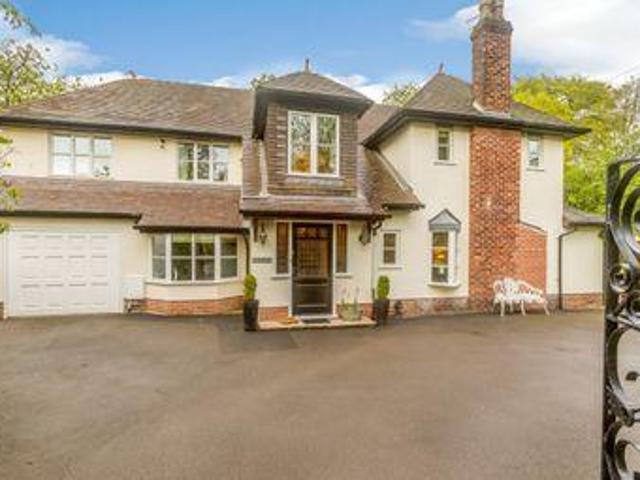4 Bedrooms Detached house for sale in The Paddock, Worsley, Manchester M28