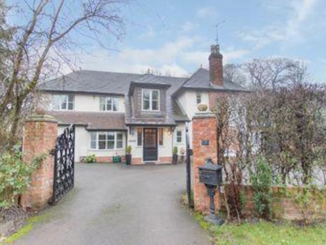 4 Bedrooms Detached house for sale in The Paddock, Worsley, Manchester M28