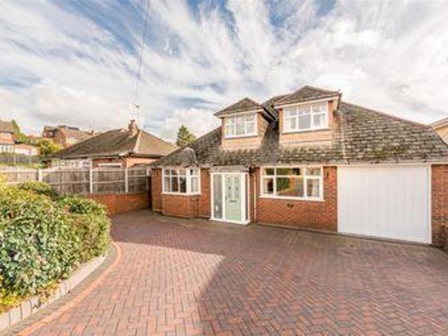 4 Bedrooms Detached house for sale in The Portway, Kingswinford DY6