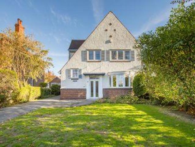 4 Bedrooms Detached house for sale in Town Moor Avenue, Doncaster DN2