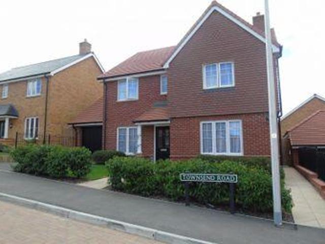 4 Bedrooms Detached house for sale in Townsend Road, Stone Cross, Pevensey BN24