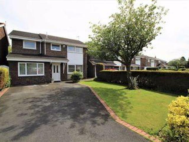 4 Bedrooms Detached house for sale in Tower Green, Fulwood, Preston PR2